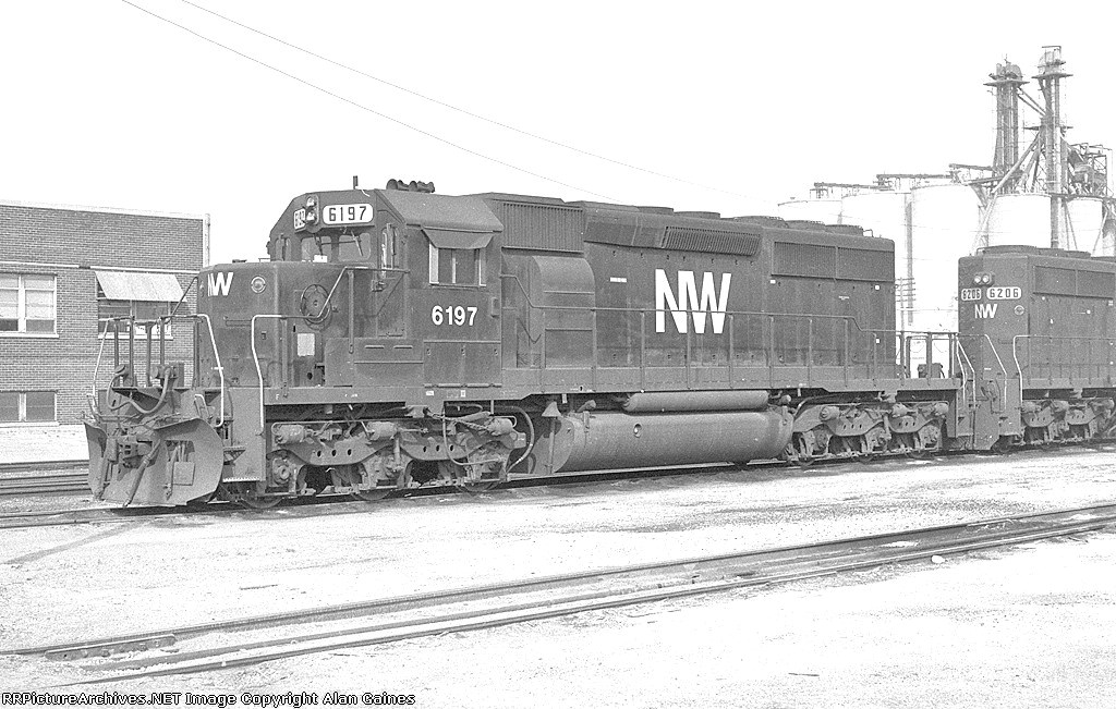 N&W SD-40-2 6197